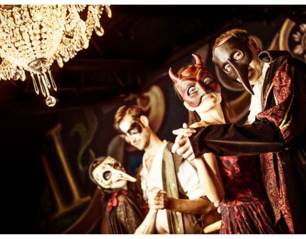 How to Throw an Unforgettable Masquerade Party